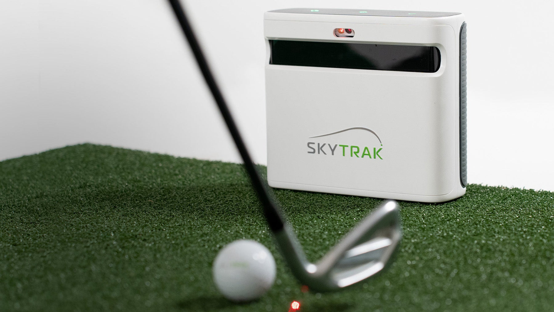 SKYTRAK™—The #1 Maker of Launch Monitors & Golf Simulators